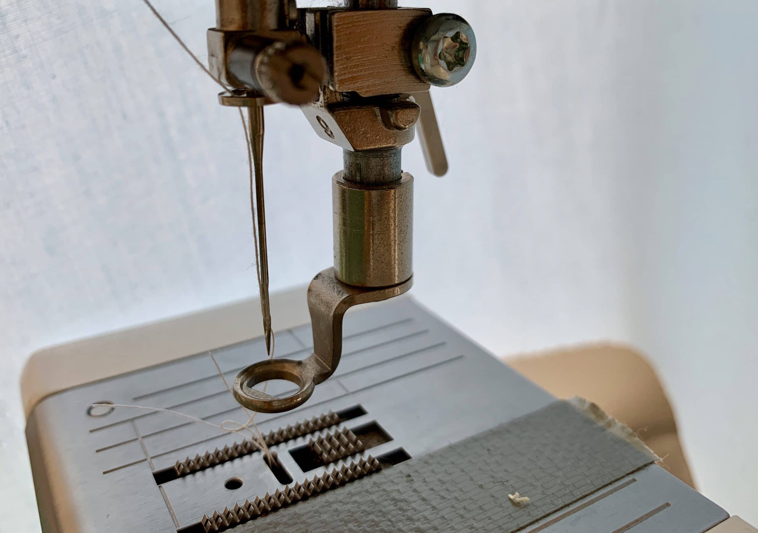 A Guide To Sewing Machine Needles - Crafty Sewing Sew