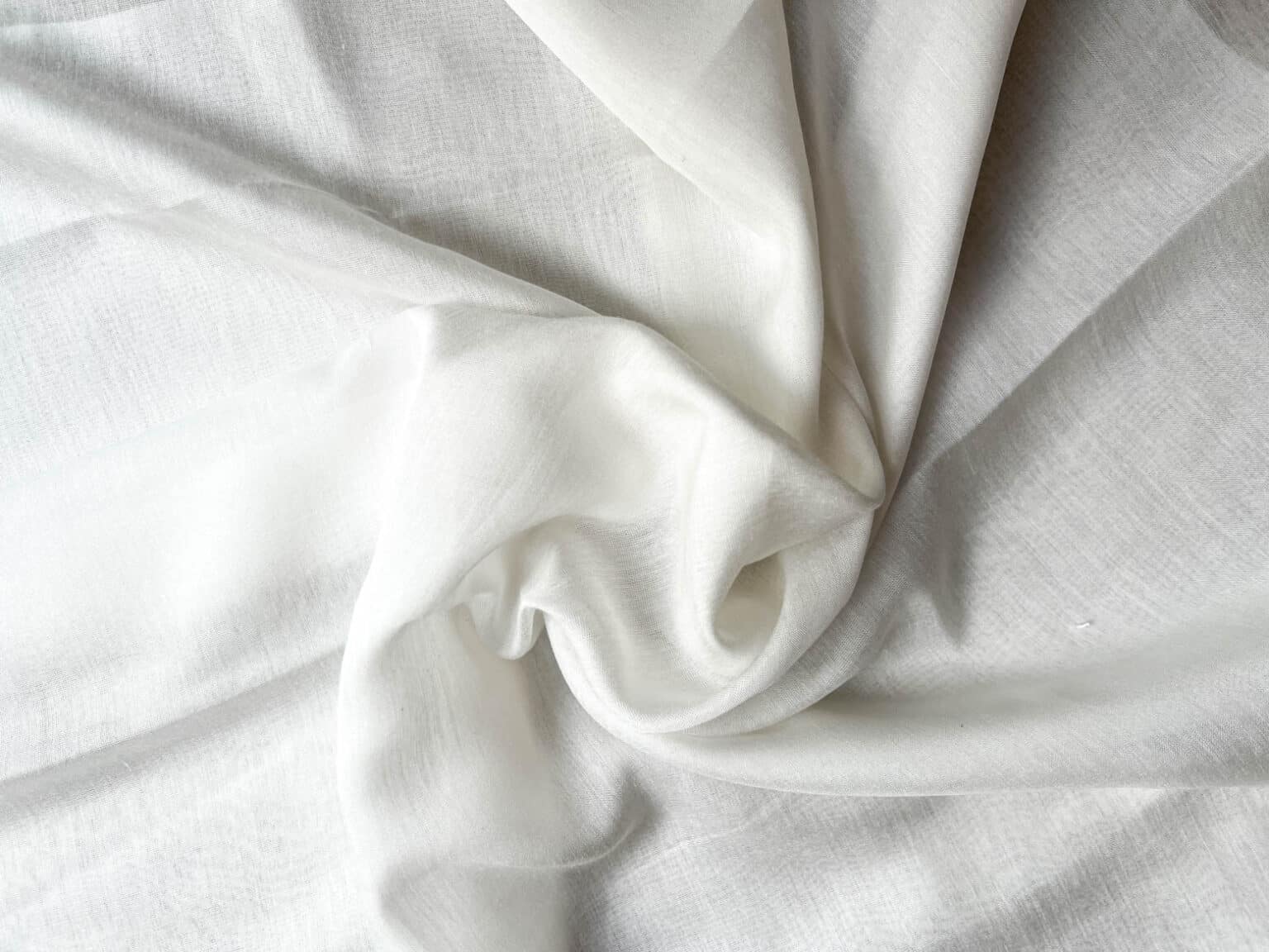 10 Best Fabrics For Pyjamas & Sleepwear (2023 Guide)