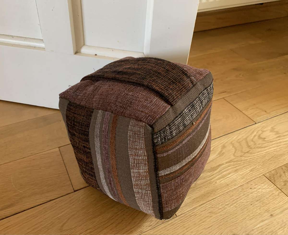 8 Best Fillings For a DIY Door Stopper (2023)