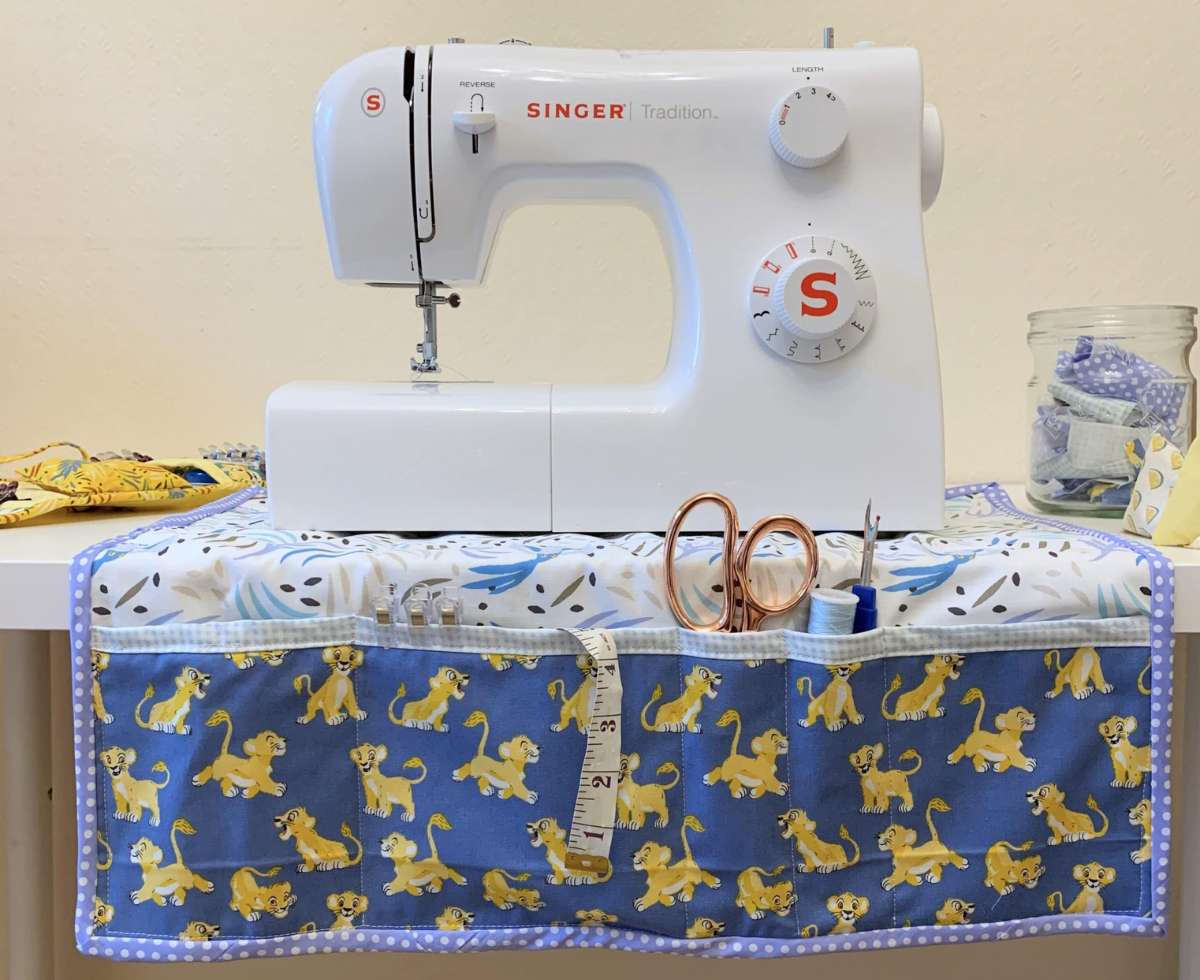 How To Make A Sewing Machine Mat With Pockets